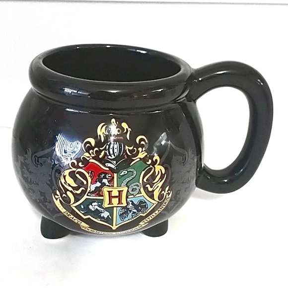 Warner Bros. | Dining | Harry Potter Hogwarts Cauldron 3d Sculpted ...